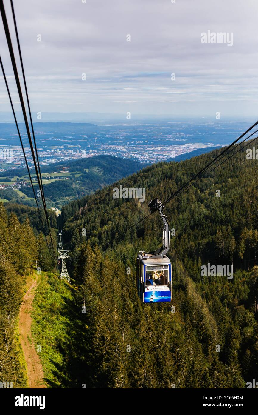 Horben, Germany. 30th June, 2020. The carrying and hauling ropes and an ...