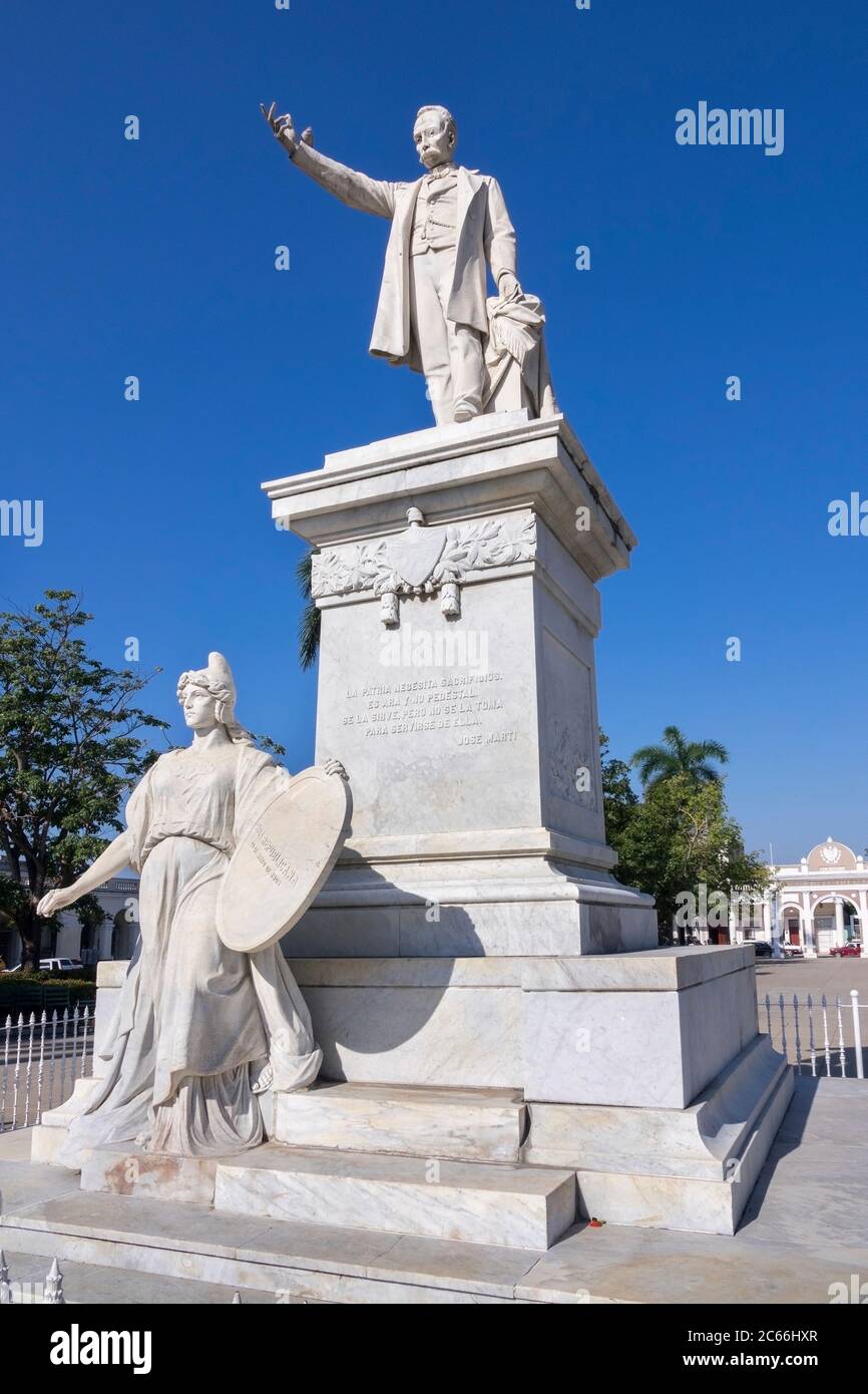 Statue statues havana cuba hi-res stock photography and images - Alamy