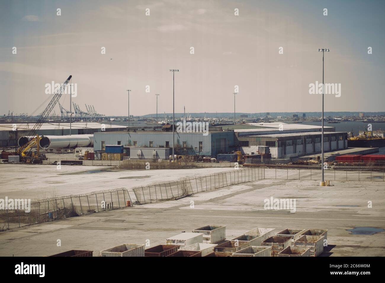 abandoned port place on brooklyn nyc Stock Photo - Alamy