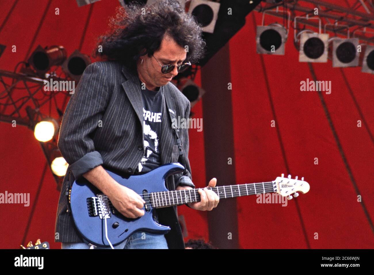 06/12/1994, Jubek, Steve Lukather with the solo project, the US rock ...
