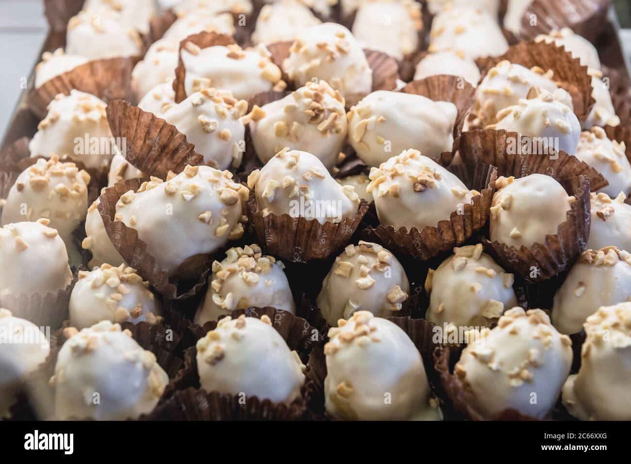 Lebanese sweets hi-res stock photography and images - Alamy