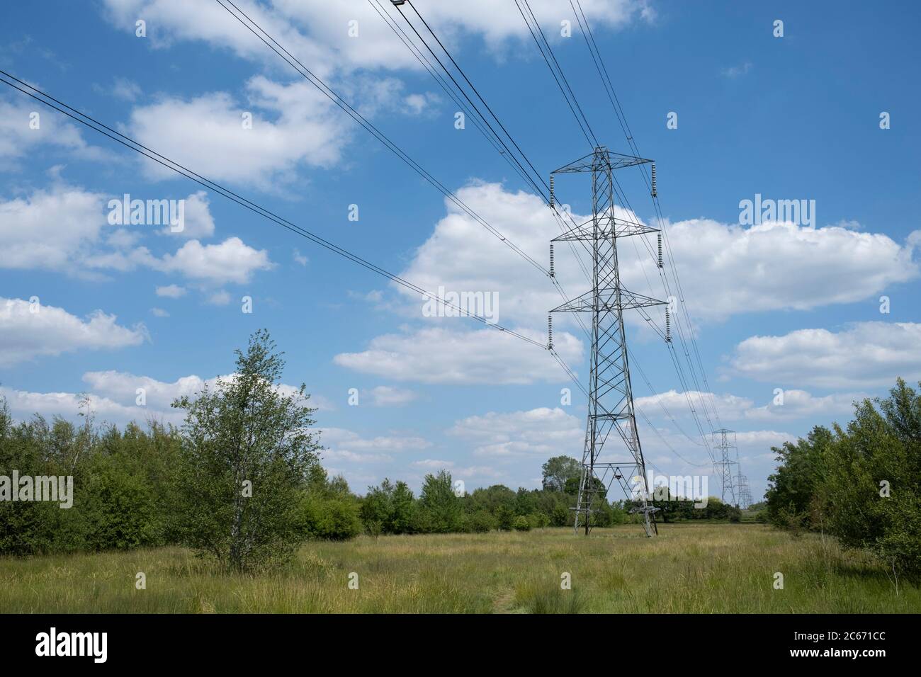 Uninsulated electrical cables hi-res stock photography and images - Alamy