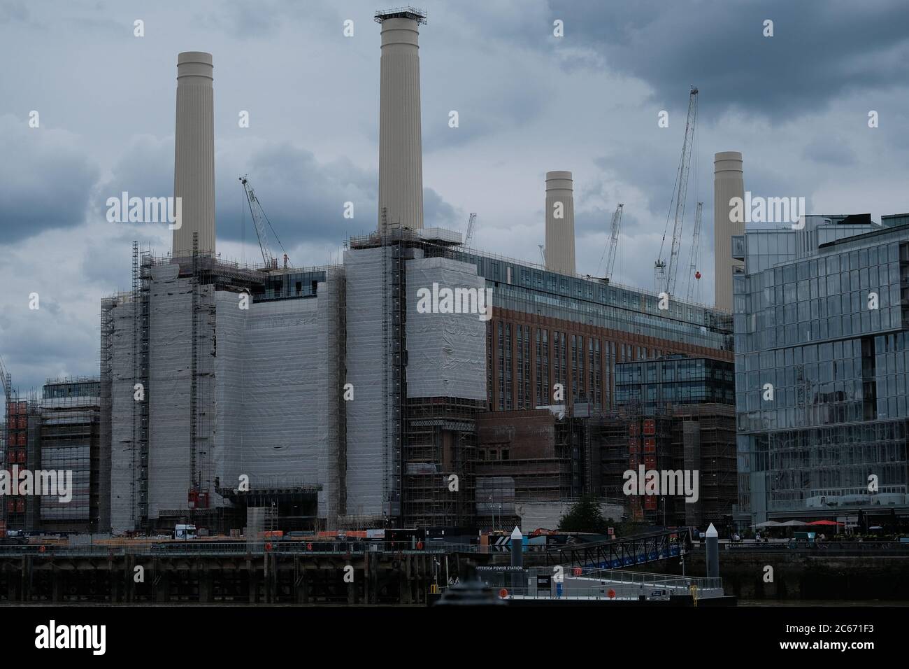 Battersea Power Station Stock Photo - Alamy