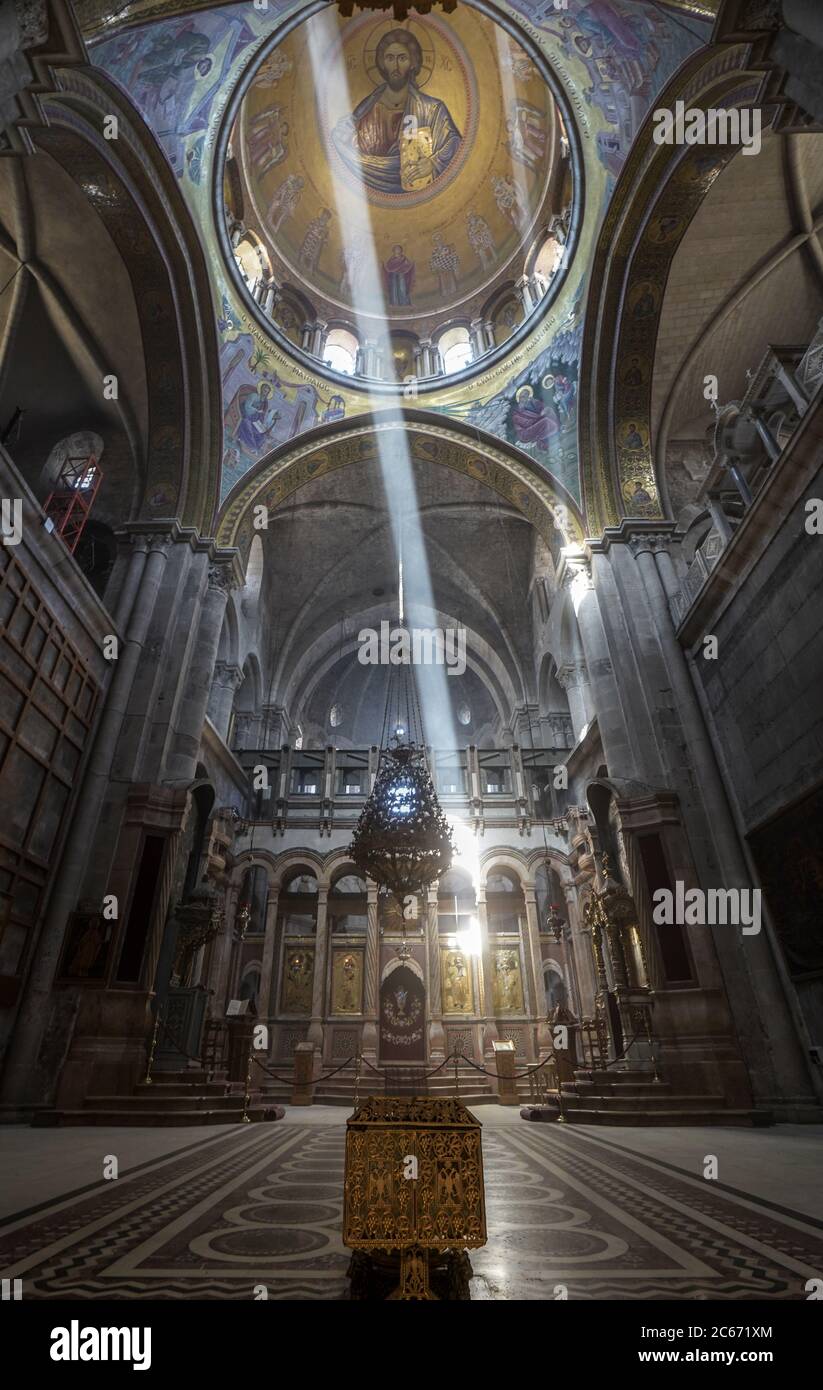 Sun light beam in the Church of the Holy Sepulchre, Jeruslem, Israel ...