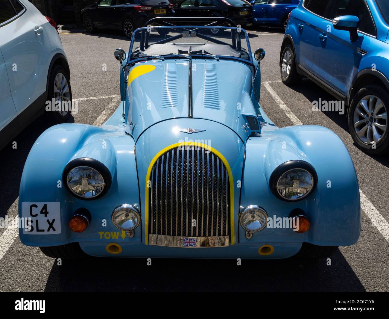 Blue morgan sports car hi-res stock photography and images - Alamy