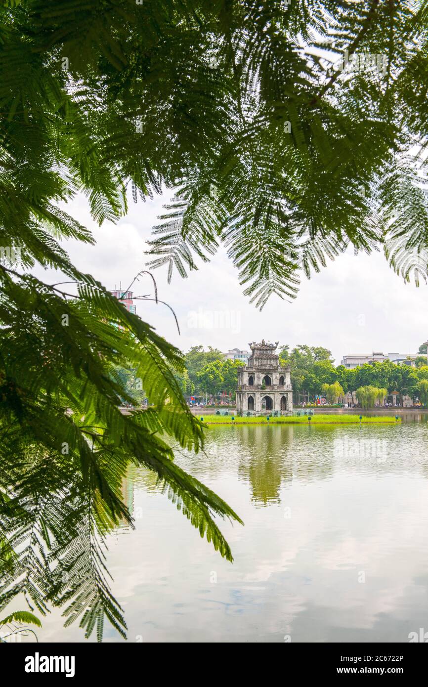 The iconic turtle tower in Hoan Kiem Lake in Hanoi Stock Photo - Alamy