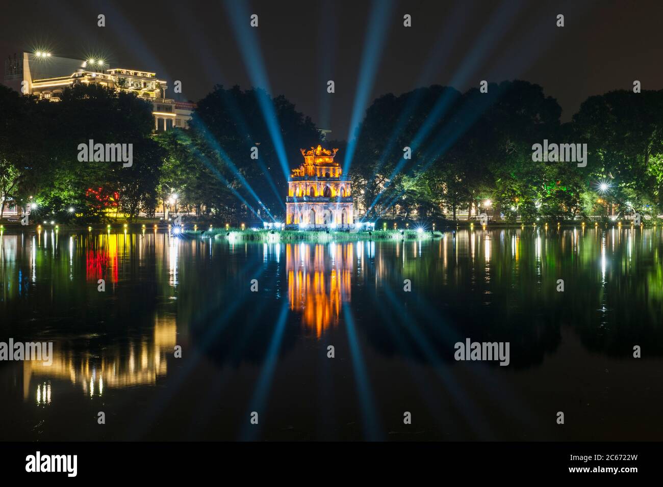The iconic turtle tower in Hoan Kiem Lake in Hanoi Stock Photo - Alamy