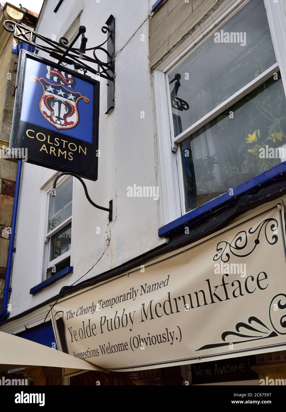 Bristol pub sign hi-res stock photography and images - Alamy