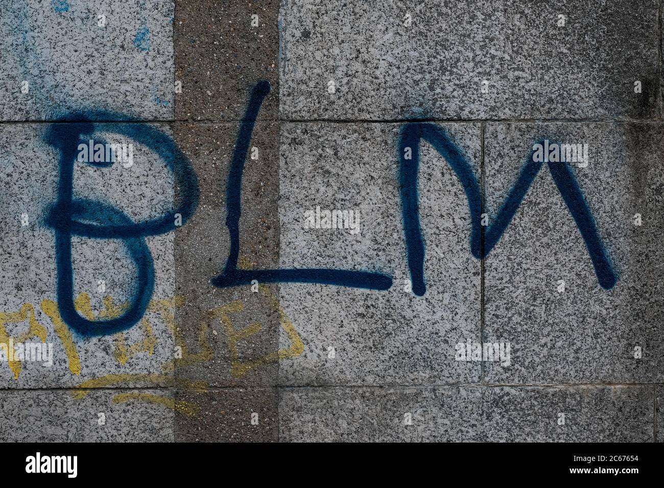 Blm spray paint graffiti hi-res stock photography and images - Alamy
