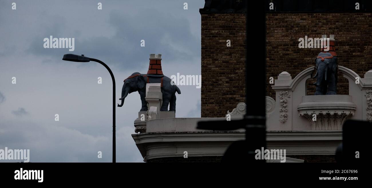 Elephant and Castle Stock Photo - Alamy