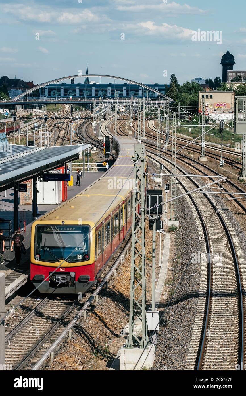 Ubahn rail station hi-res stock photography and images - Alamy