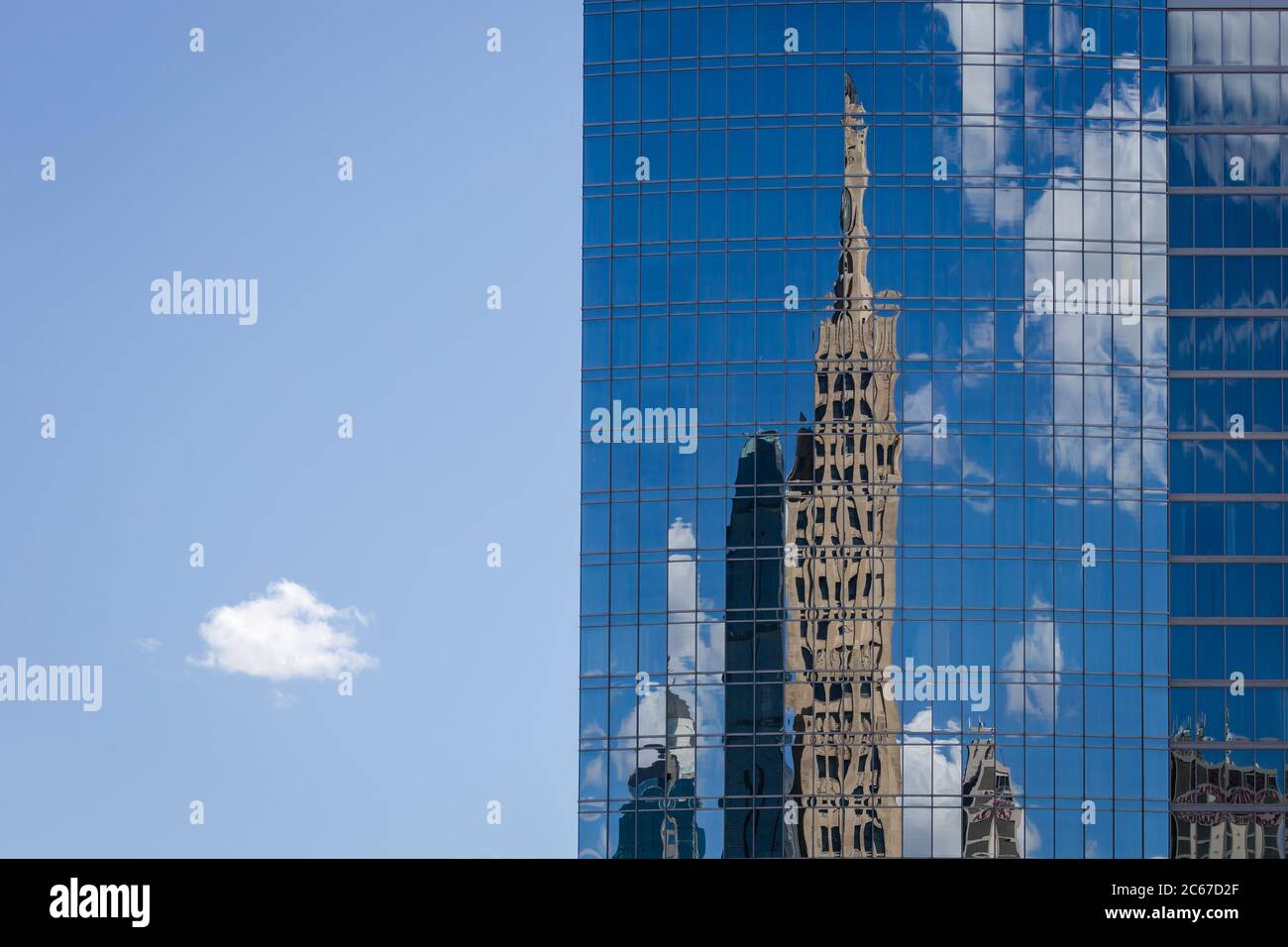 Chicago building architecture windows hi-res stock photography and ...
