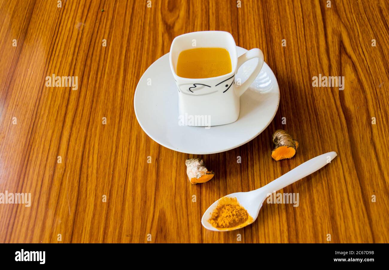 Haldi doodh hi-res stock photography and images - Alamy