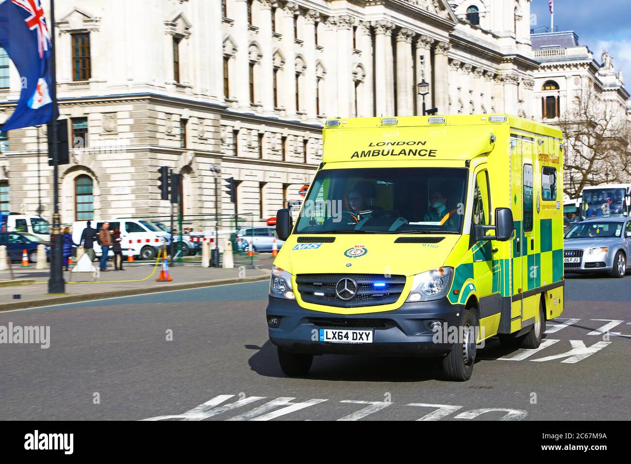 Ambulance speed hi-res stock photography and images - Alamy