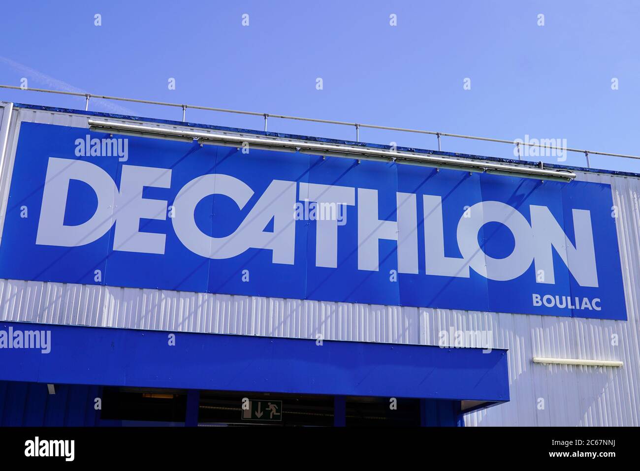 Bordeaux , Aquitaine / France - 07 05 2020 : Decathlon text sign and ...