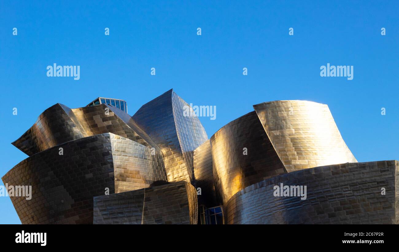 Guggenheim building hi-res stock photography and images - Alamy