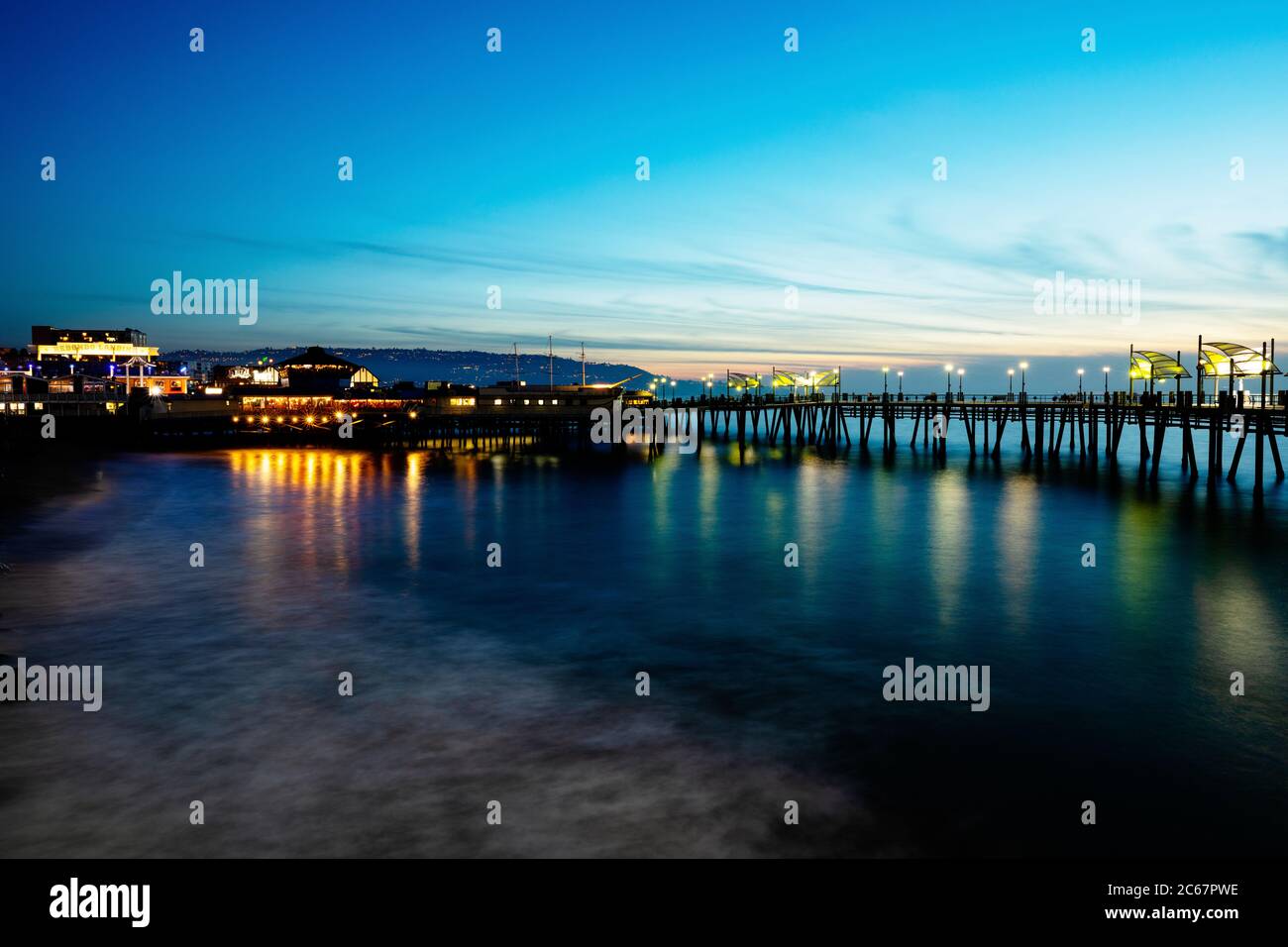 Redondo beach pier hi-res stock photography and images - Alamy