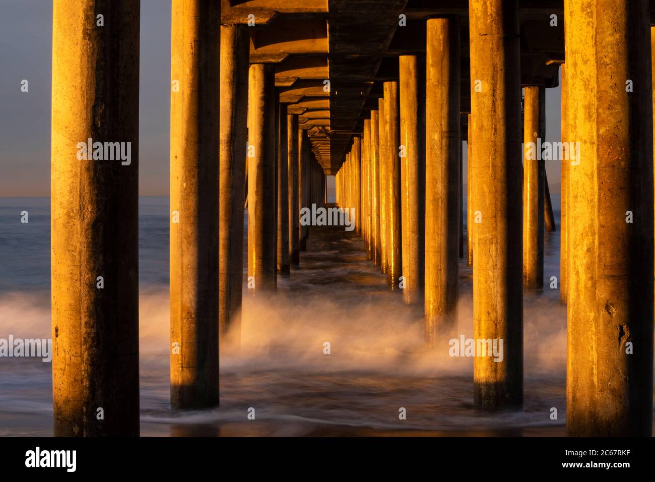 Manhattan Beach Pier from below, California, USA Stock Photo - Alamy