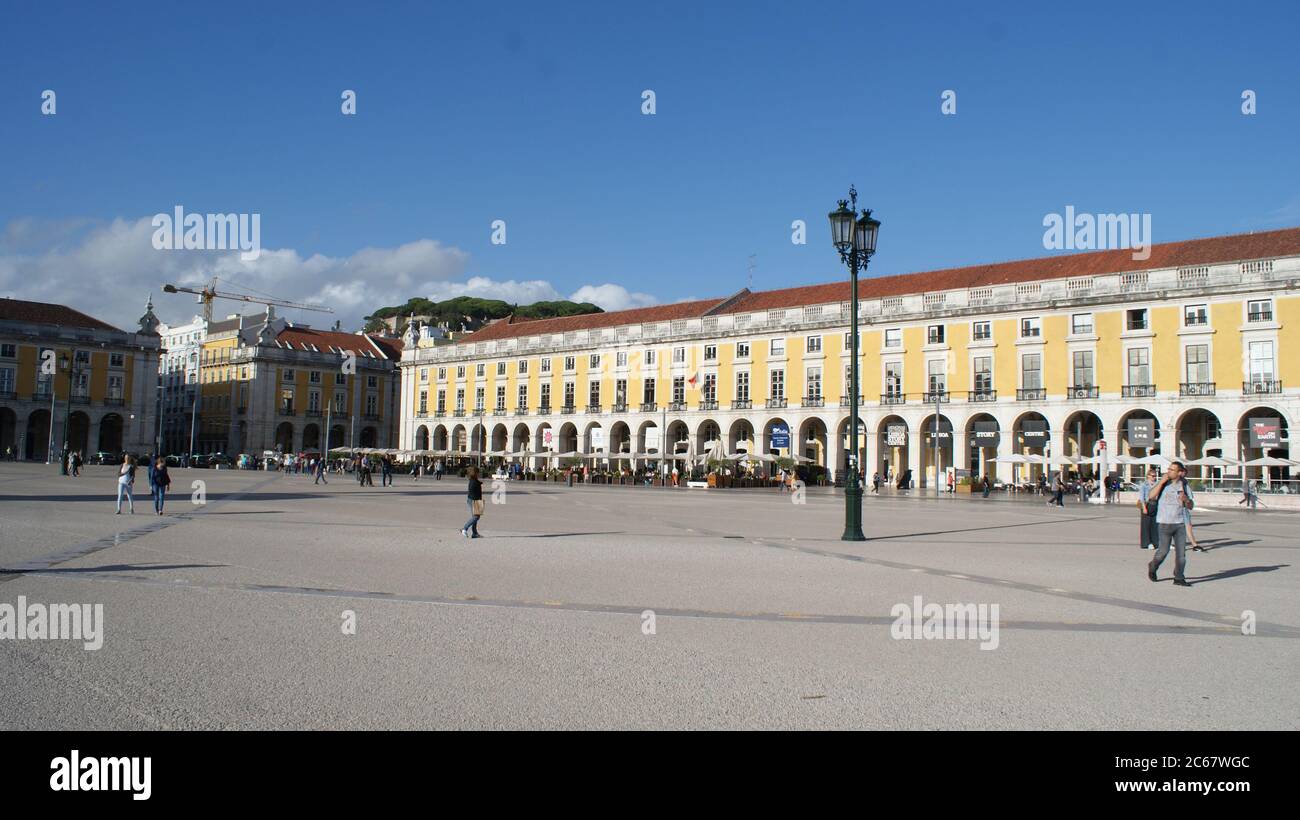 Architecture of Lisbon, the Portuguese capital. Wonderful old buildings ...