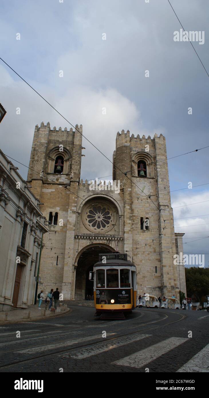 Architecture of Lisbon, the Portuguese capital. Wonderful old buildings ...