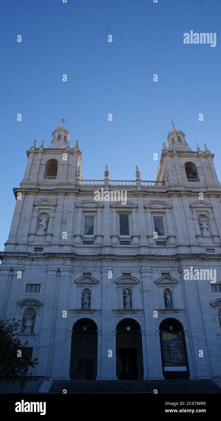 Architecture of Lisbon, the Portuguese capital. Wonderful old buildings ...