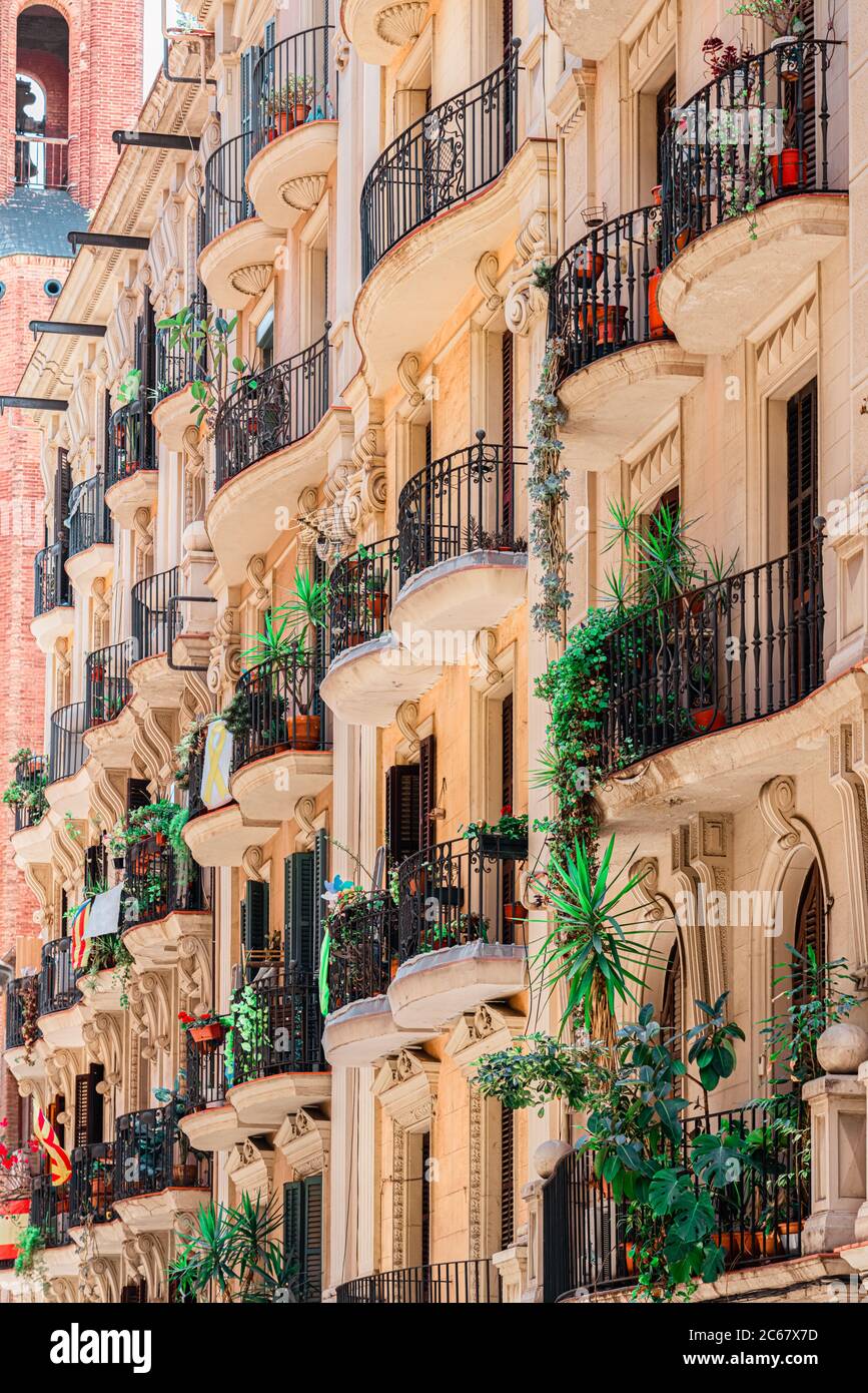 Beautiful Facade Building Architecture In City Of Barcelona, Spain ...