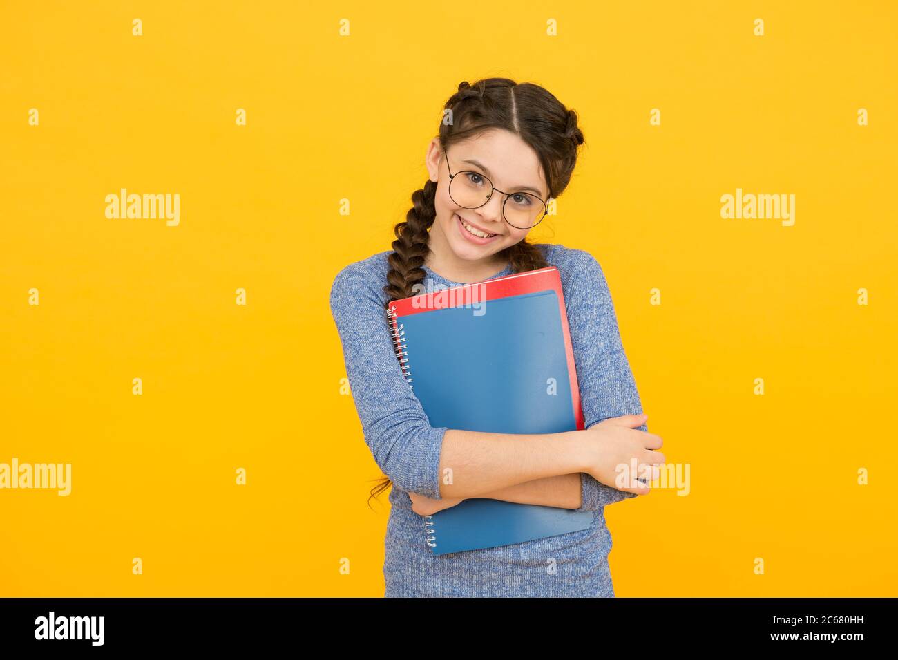 Primary school student girl changing hi-res stock photography and ...