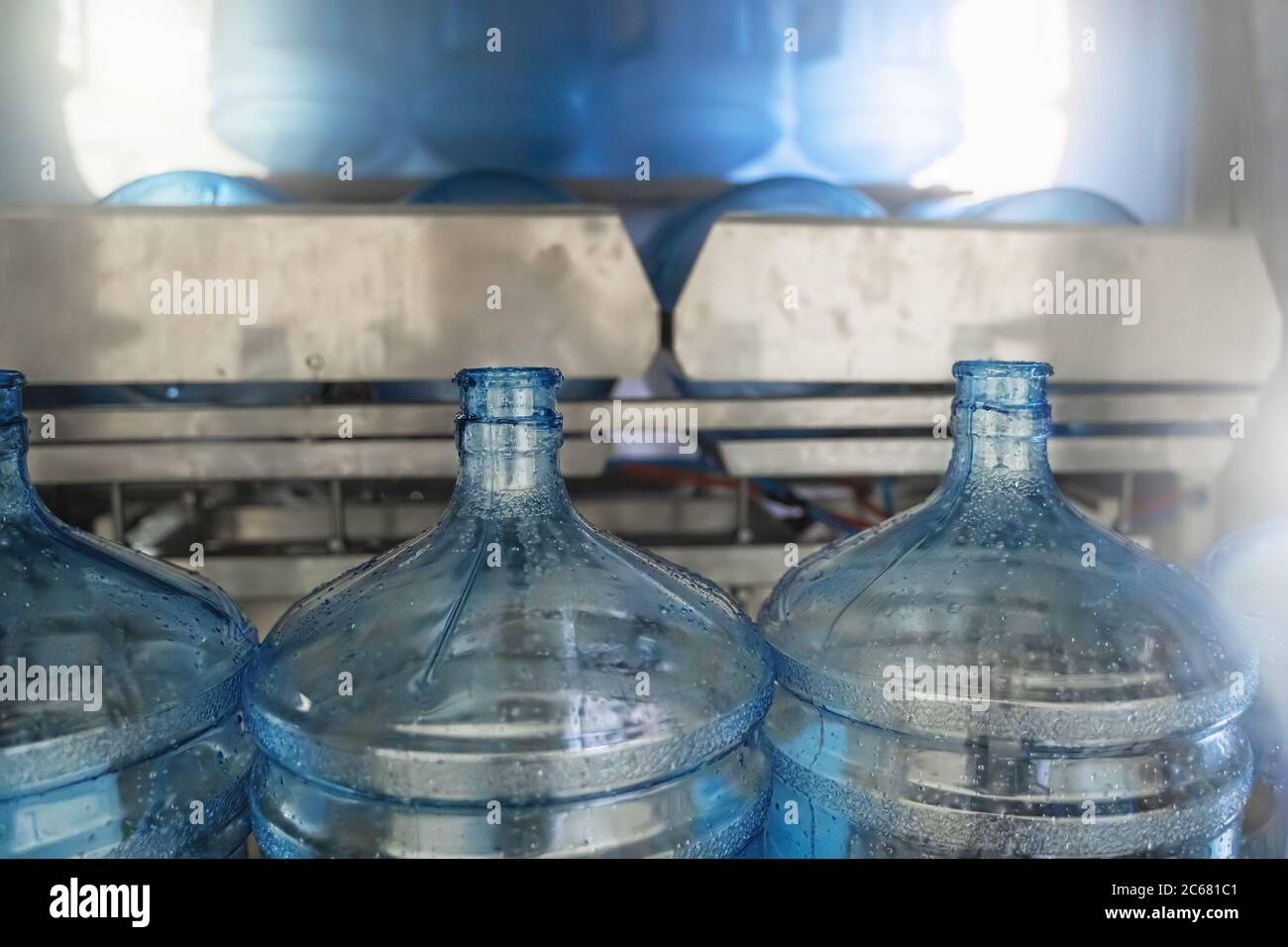 Robotized machine packaging bottles hi-res stock photography and images ...