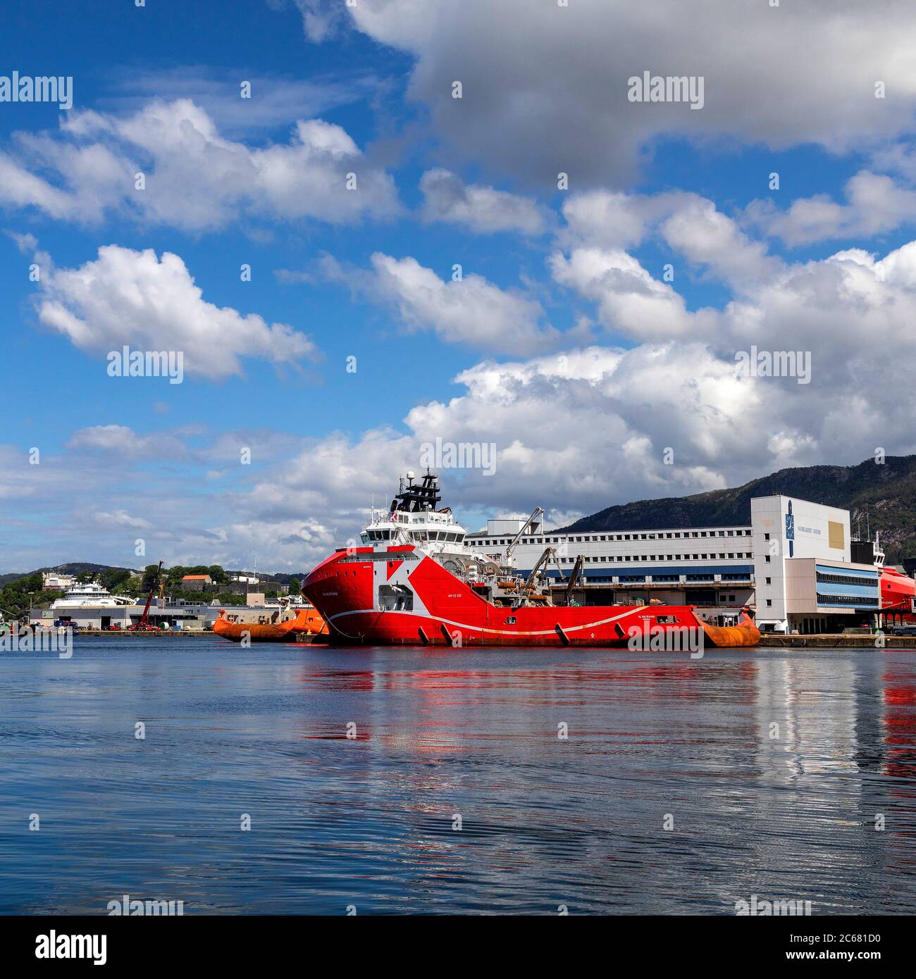 Offshore AHTS anchor handling tug supply vessel KL Saltfjord alongside ...