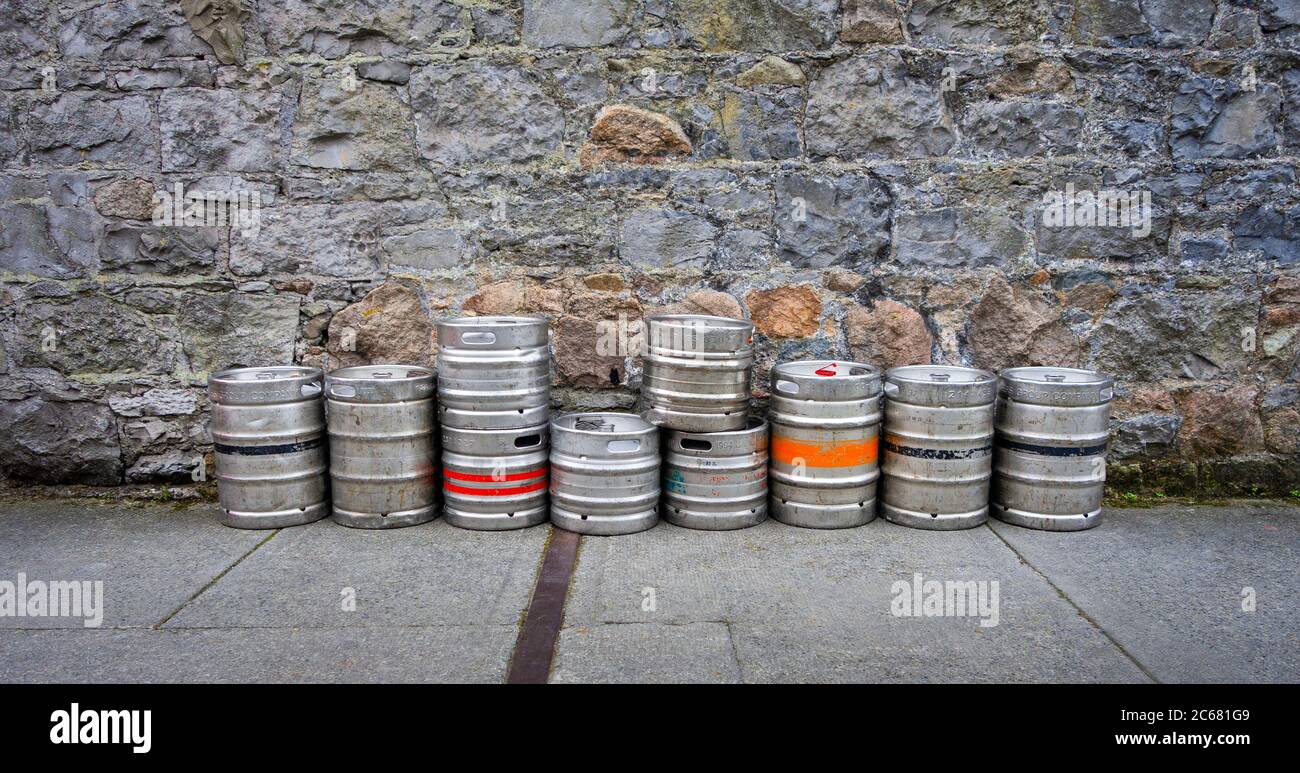 Beer wall hi-res stock photography and images - Alamy