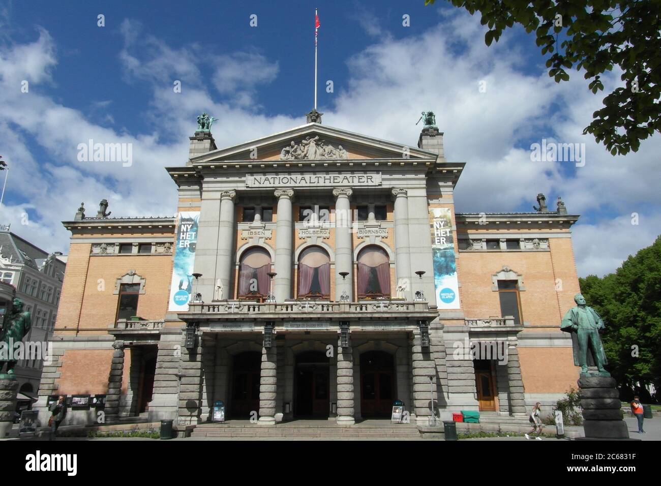 Beautiful Norwegian city of Oslo. Walking through the parks ...