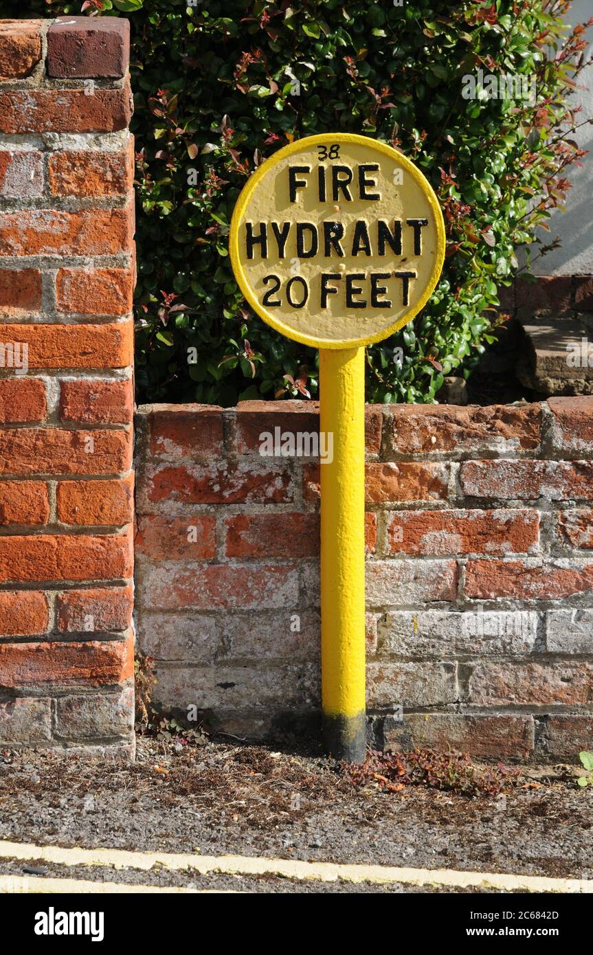 English fire hydrant hi-res stock photography and images - Alamy