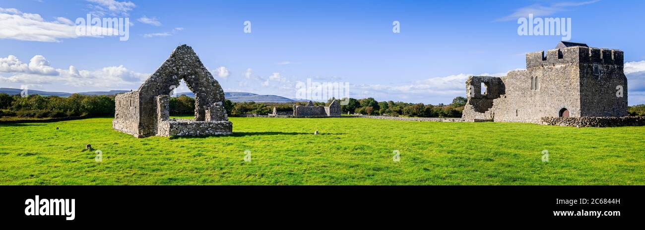 Old monastery ireland hi-res stock photography and images - Alamy
