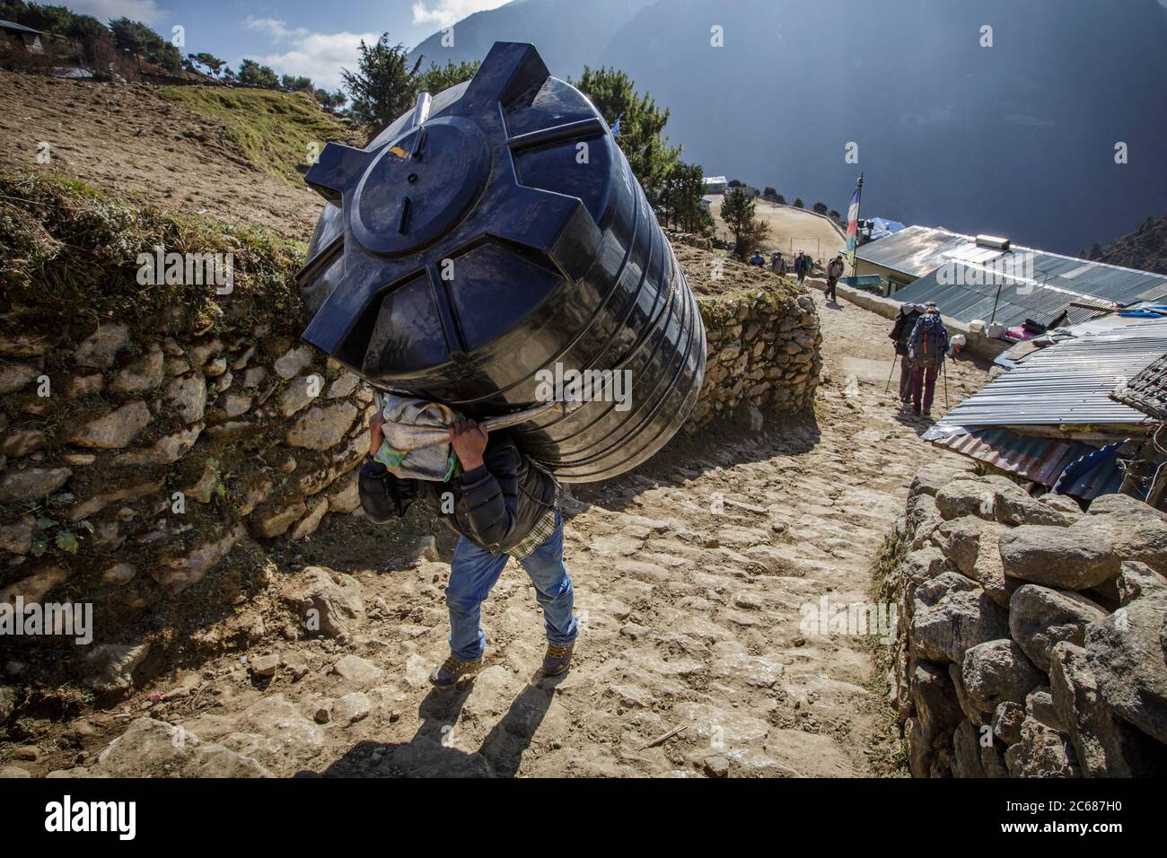 Central asia village water tank hi-res stock photography and images - Alamy