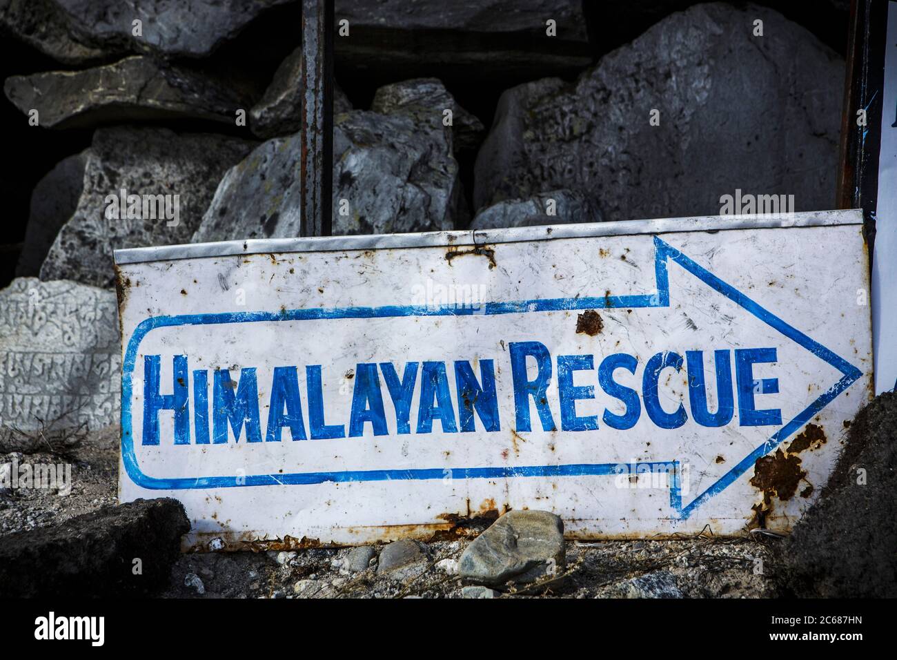 Everest base camp sign hi-res stock photography and images - Alamy