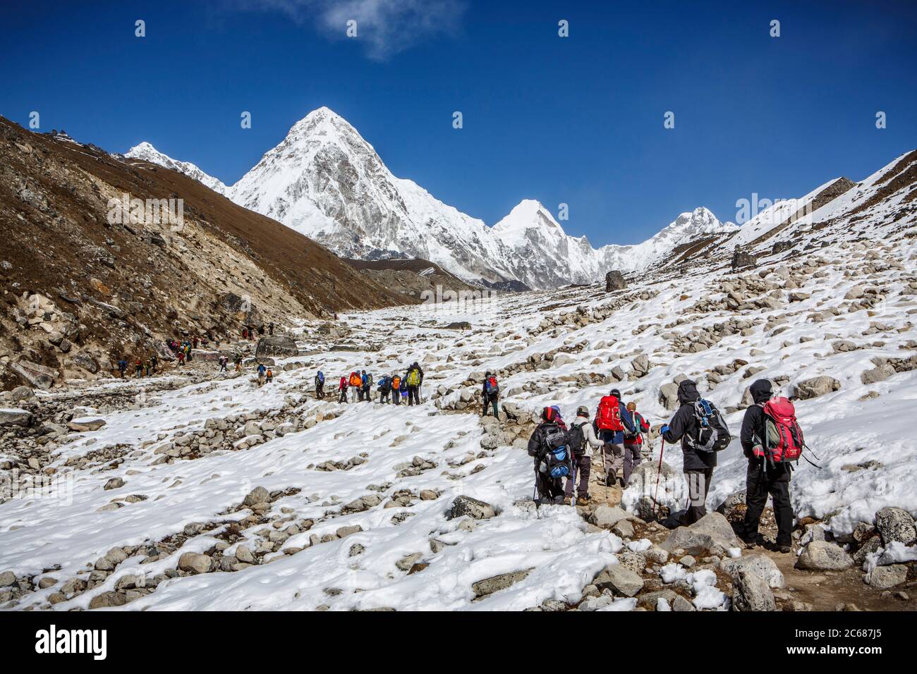 Mount everest summit climbers hi-res stock photography and images - Alamy