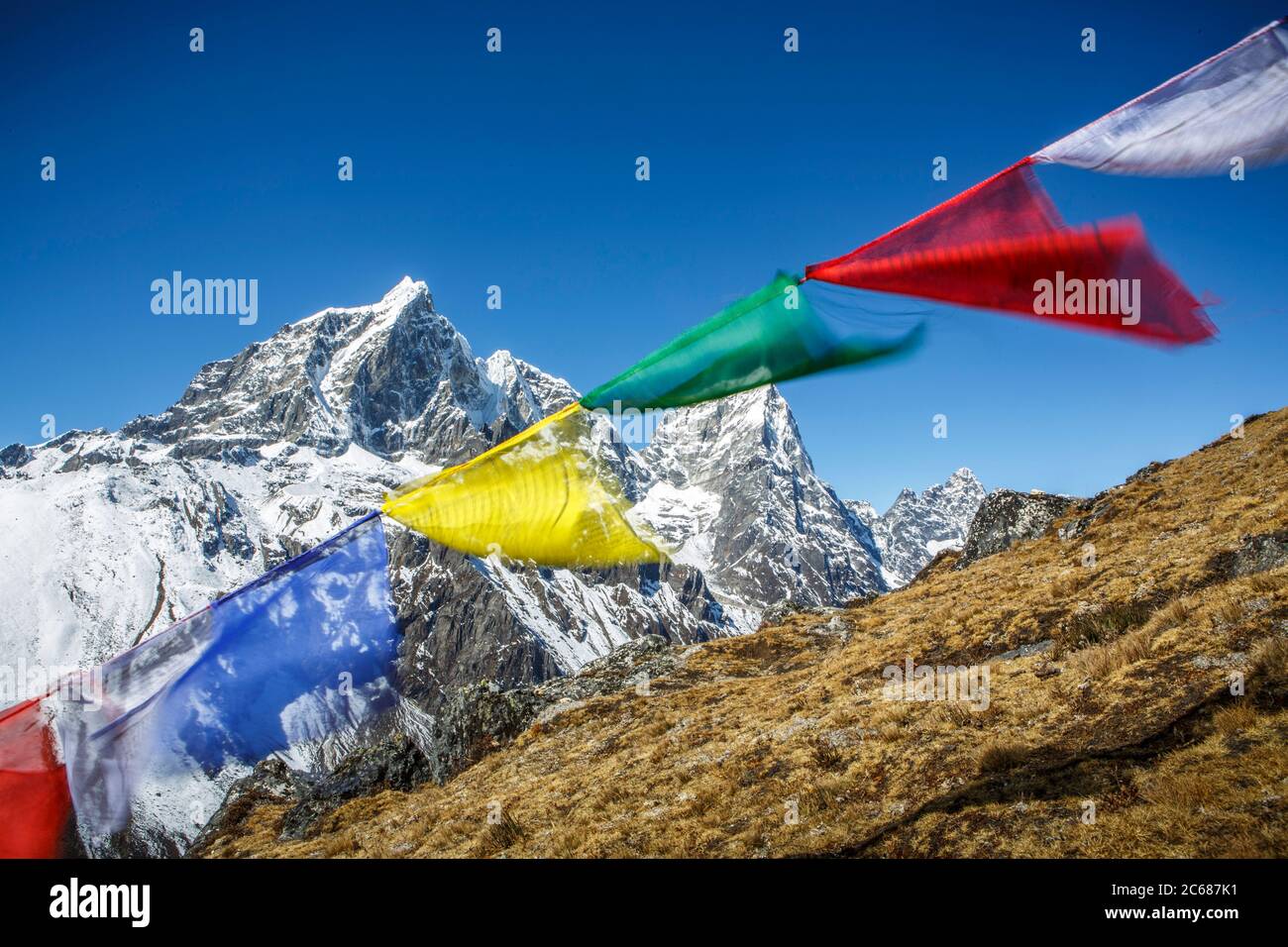 Buddhist prayer flags ama hi-res stock photography and images - Alamy