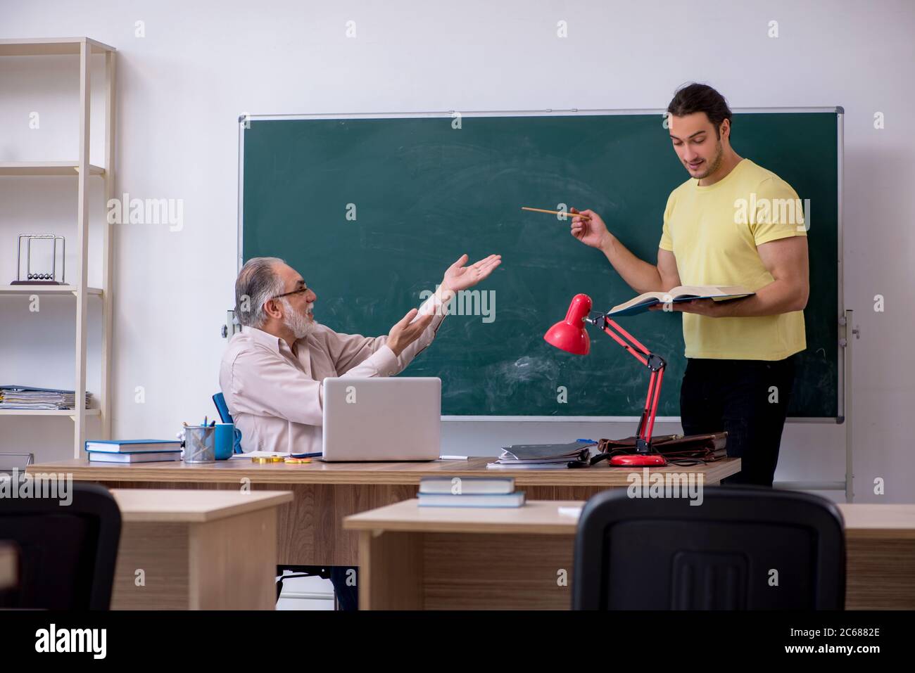 Classroom student teacher arguing hi-res stock photography and images ...