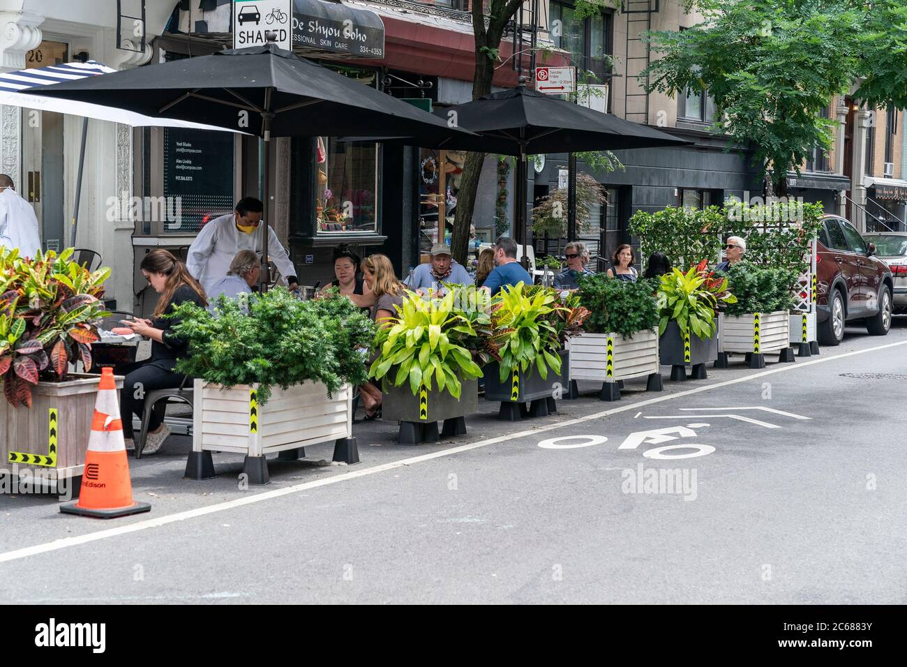 NYC mayor announced expansion of outdoor dining options locations for ...