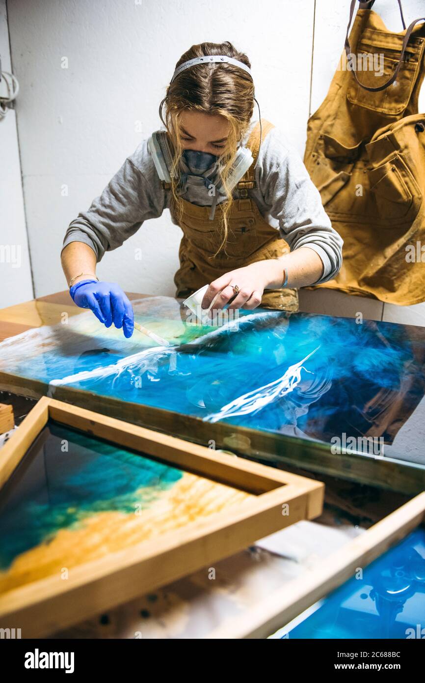 Resin pour art hi-res stock photography and images - Alamy