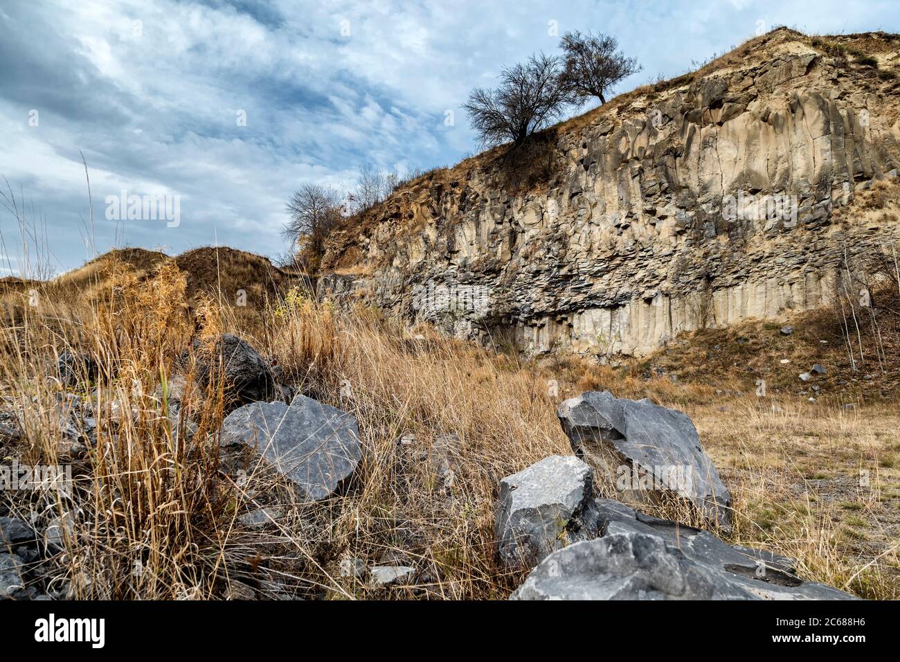 Basalt rock layers hi-res stock photography and images - Alamy