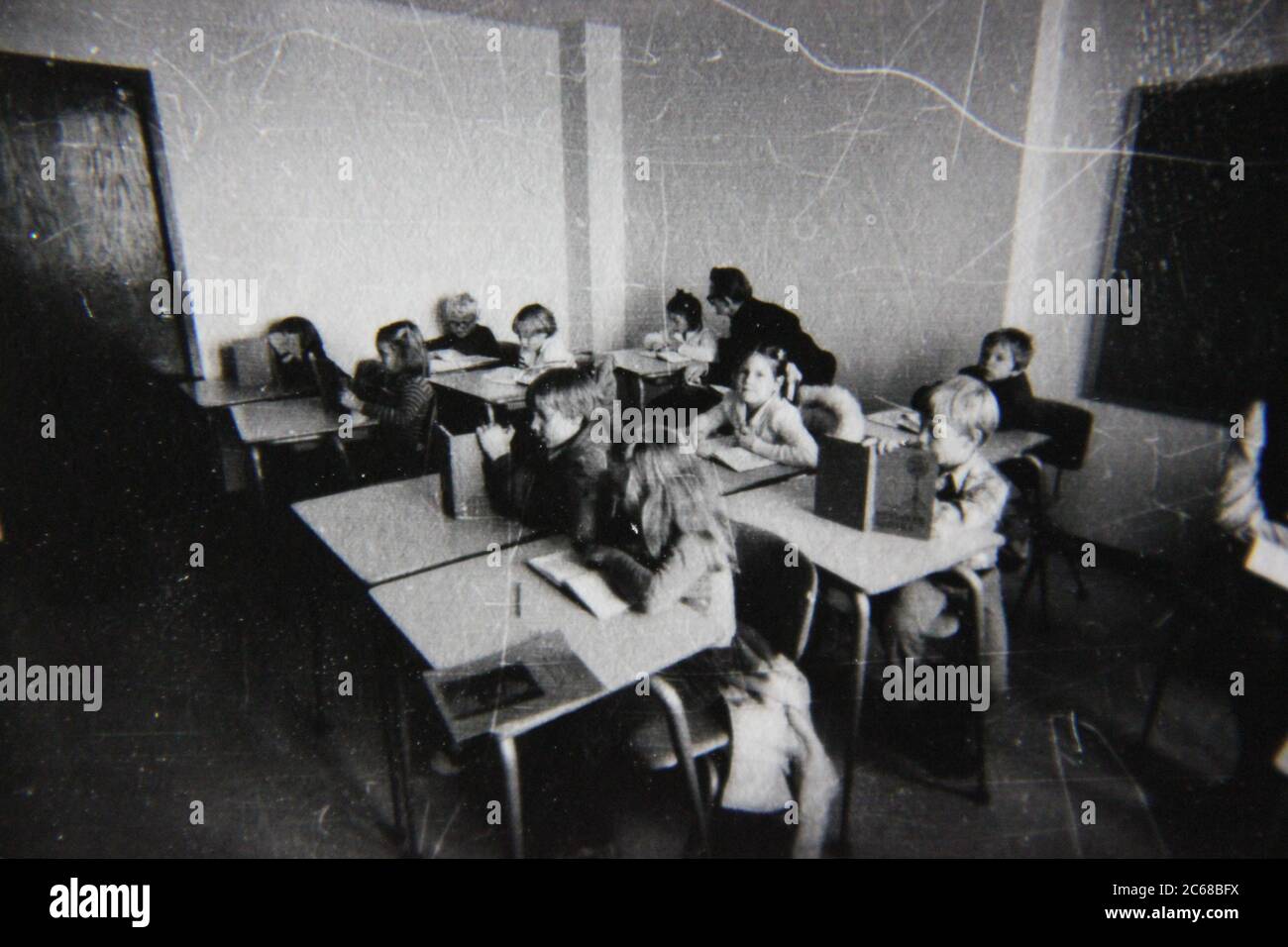 Fine 70s vintage black and white lifestyle photography of students ...