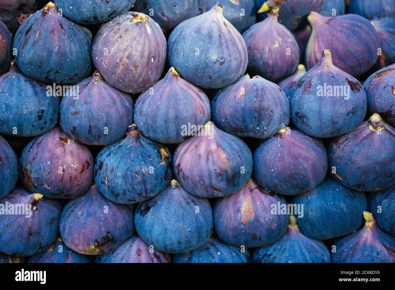 Ripe fig fruits seen in the market place Stock Photo - Alamy