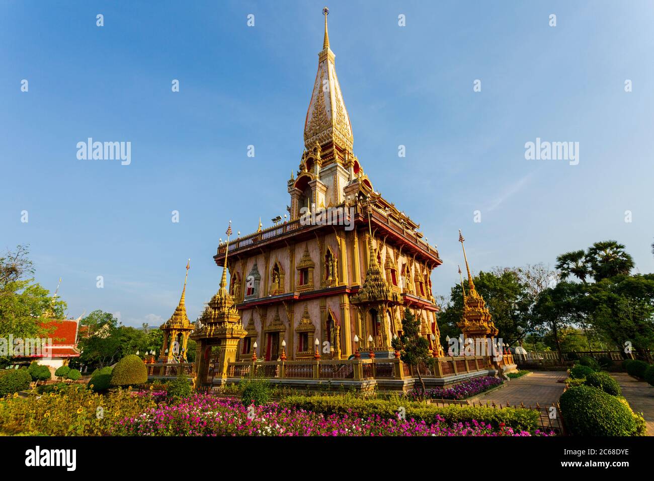The most important of the 29 buddhist temples of Phuket is Wat Chalong ...