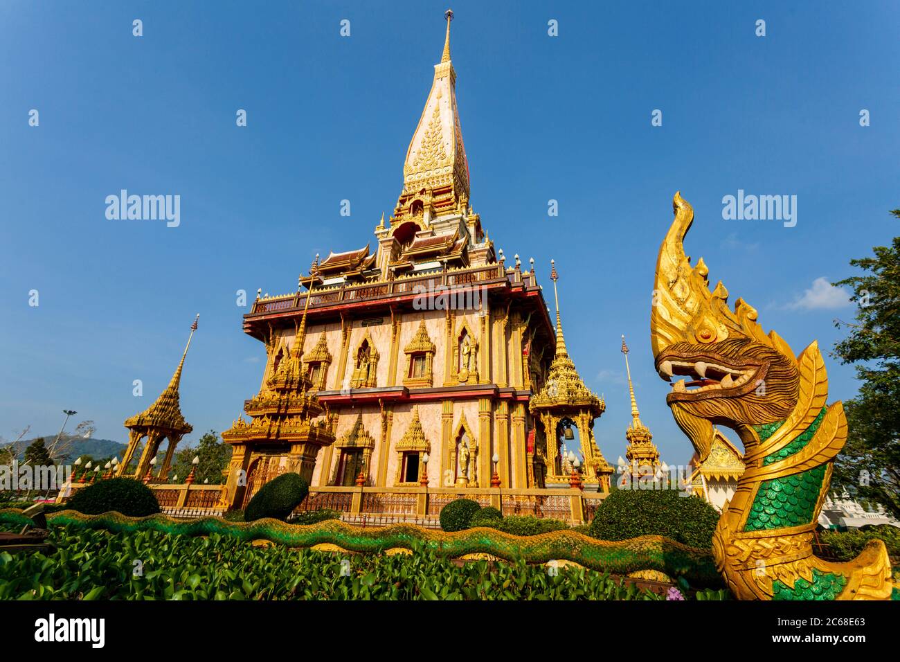 The most important of the 29 buddhist temples of Phuket is Wat Chalong ...