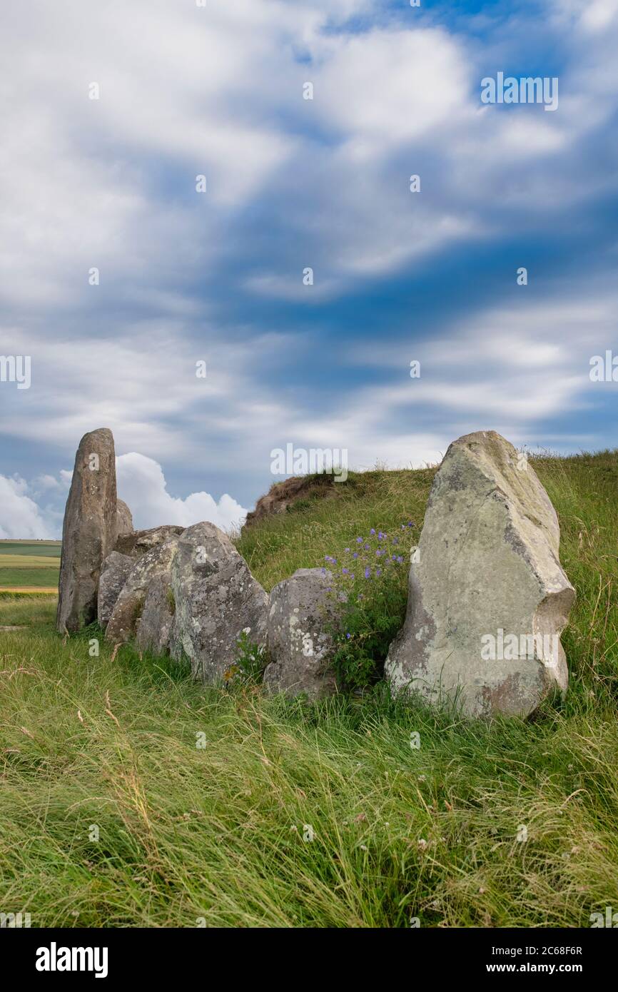 West Kennet Long Barrow. Neolithic chambered tomb. Avebury , Wiltshire ...