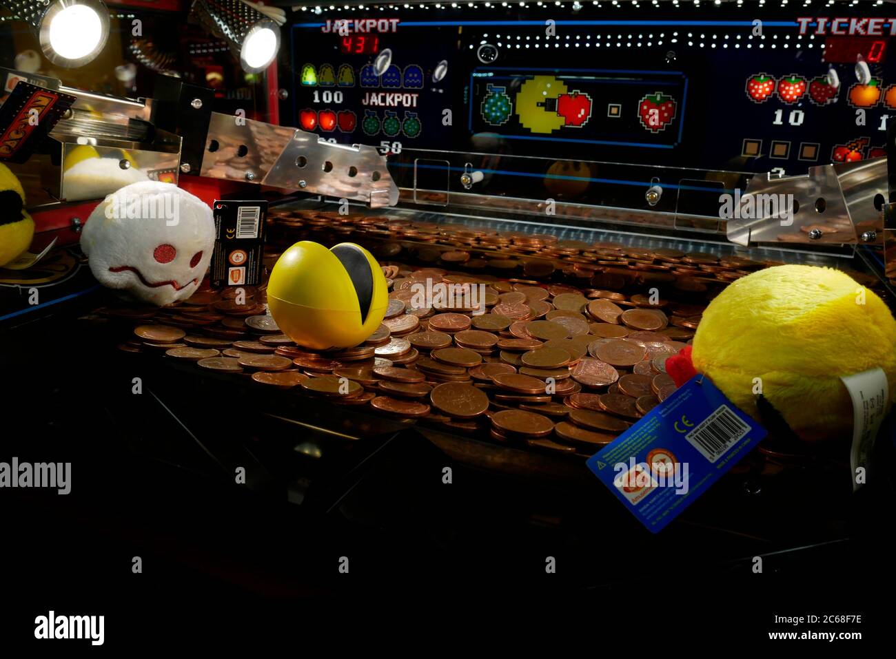 Coin pusher hi-res stock photography and images - Alamy