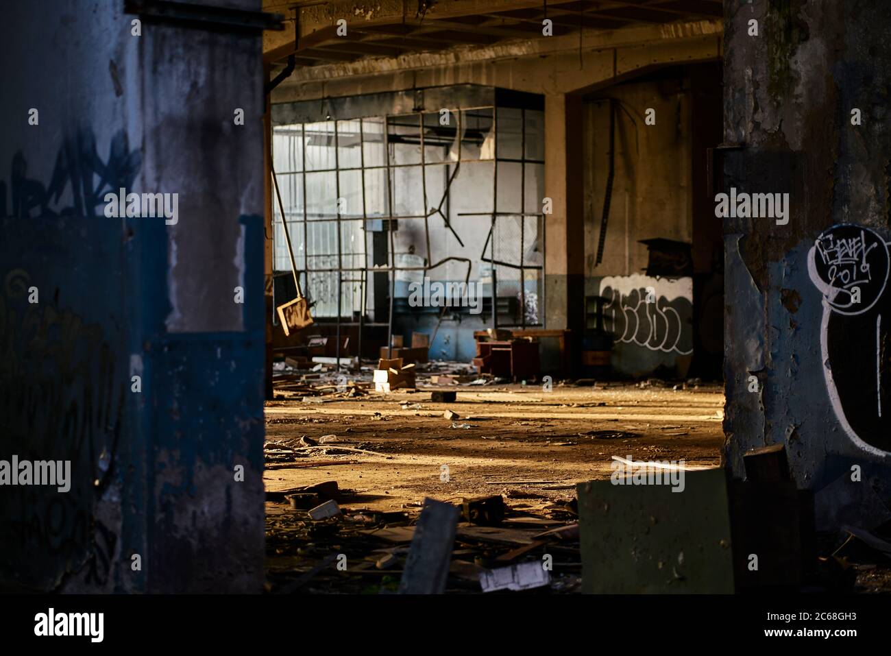 Burned roof abandoned demolished industrial hi-res stock photography ...