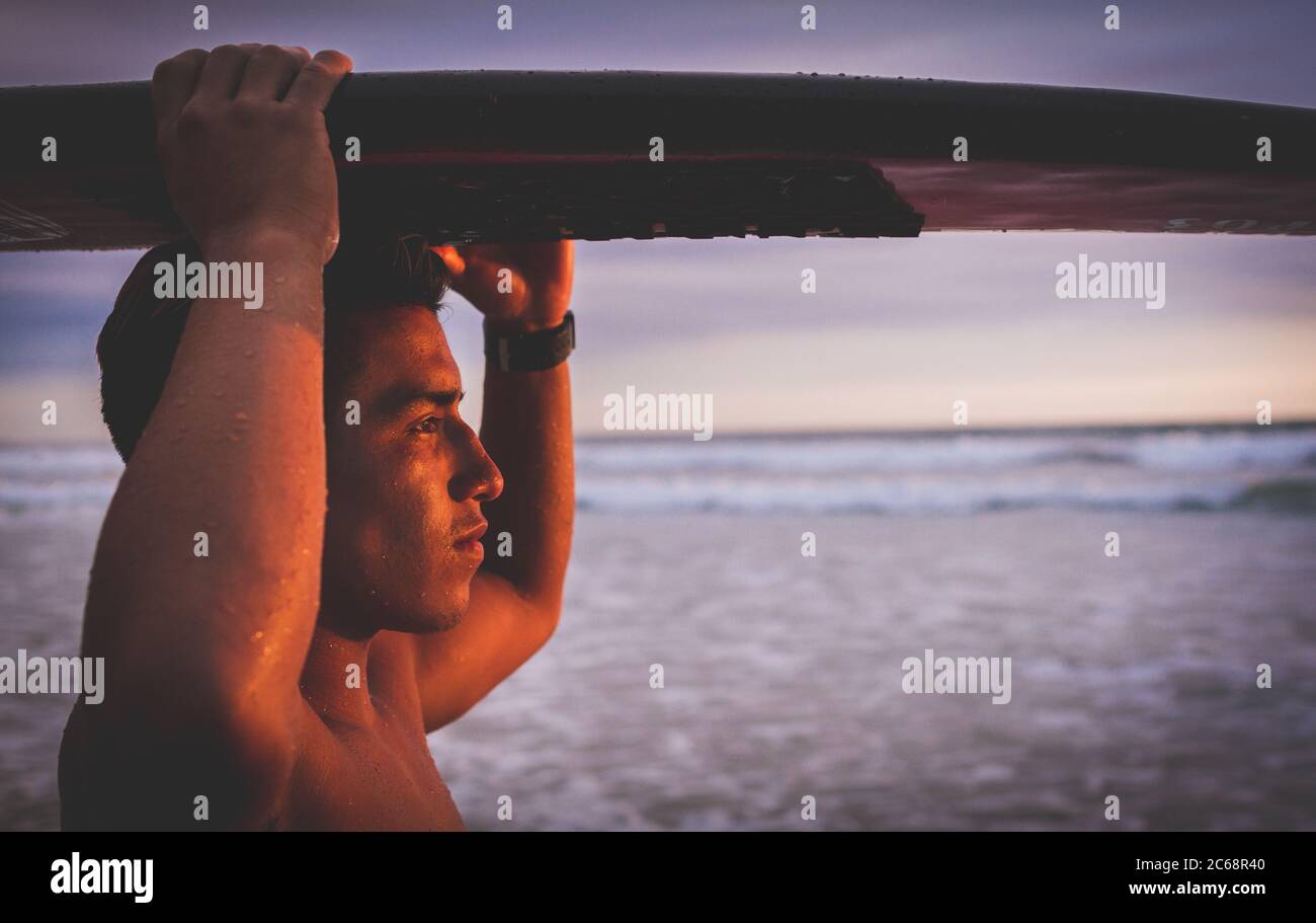 Ecuadorian surfer hi-res stock photography and images - Alamy