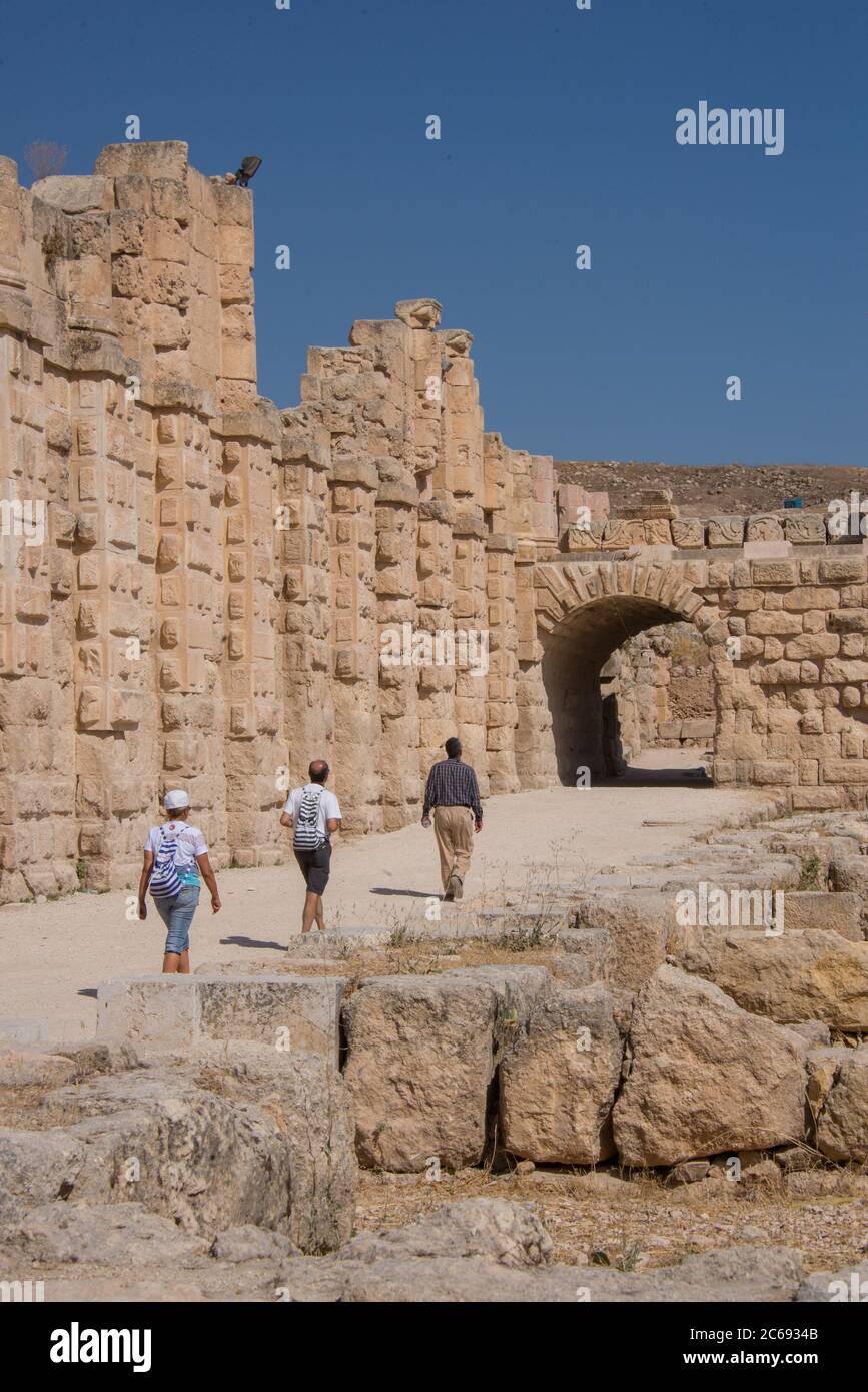 Jerash archeological city jordan hi-res stock photography and images ...